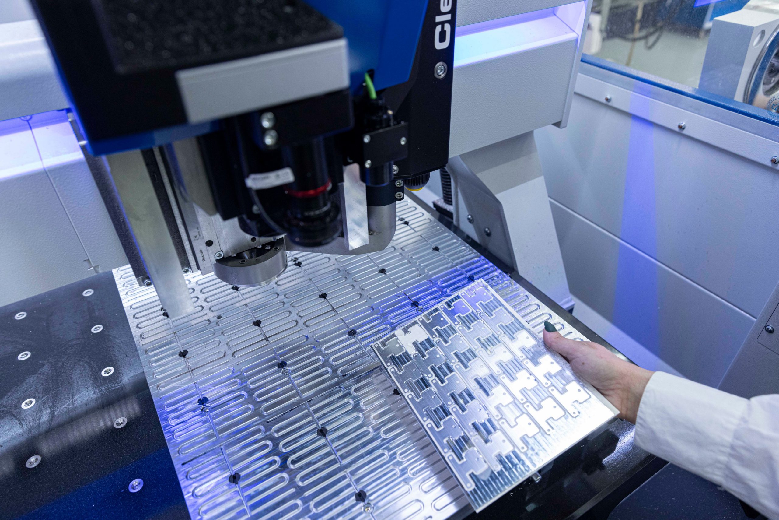 Micro High-Speed CNC Milling - Chemograf